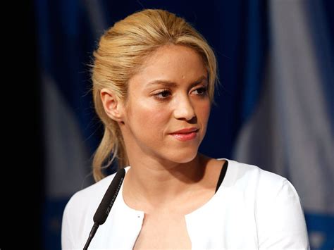 Shakira Loca Album