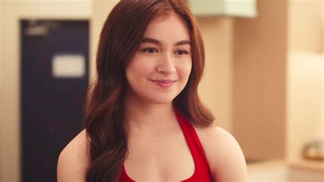 Kitty Se Enfrenta A Un Triángulo Amoroso Complicado En La Segunda Temporada