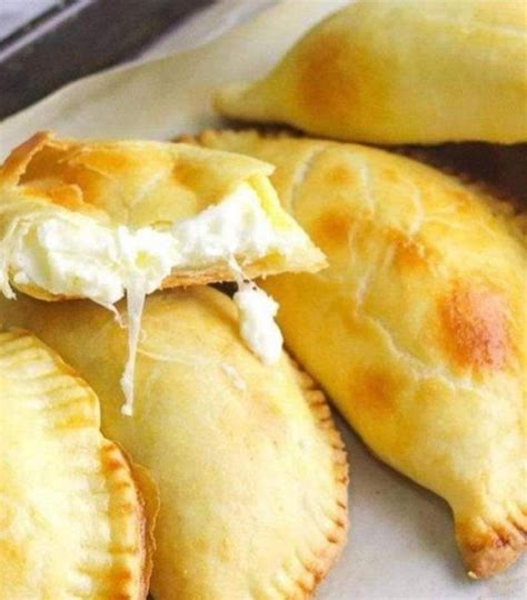 Pastel De Forno Comida Surreal