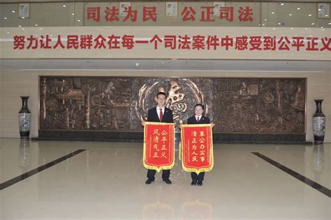 心中有法亦有情一记全市法院信访维稳工作先进个人覃献军澎湃号·政务澎湃新闻 The Paper