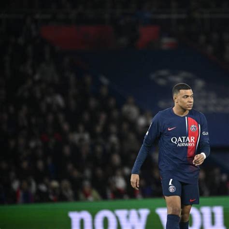 Composition Du Psg Mbappé Titulaire Nuno Mendes Et Beraldo Alignés