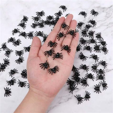 20pcs Small Realistics Plastic Spider Toys Black Fake Spider Toys
