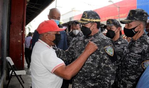 Director de la Policía recorre zonas de Santo Domingo a propósito de festividades navideñas