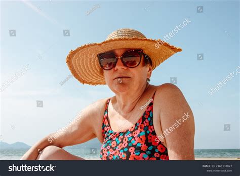 1316 Imágenes Fotos De Stock Objetos En 3d Y Vectores Sobre Granny