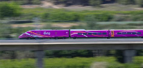 Renfe programa viajes de simulación comercial de los nuevos Avlo