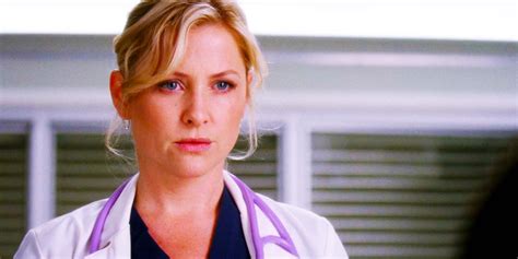 Greys Anatomy Season 20 Set Image Reveals First Look At Arizonas Return