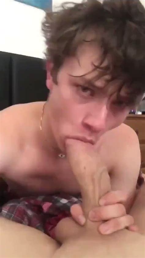 𝔻𝕒𝕟𝕚𝕖𝕝 𝕂𝕒𝕚𝕟 ˏˋ ˎˊ on Twitter 𝒉𝒐𝒕 𝒌𝒊𝒔𝒔𝒆𝒔 𝒊𝒔 𝒎𝒐𝒖𝒕𝒉