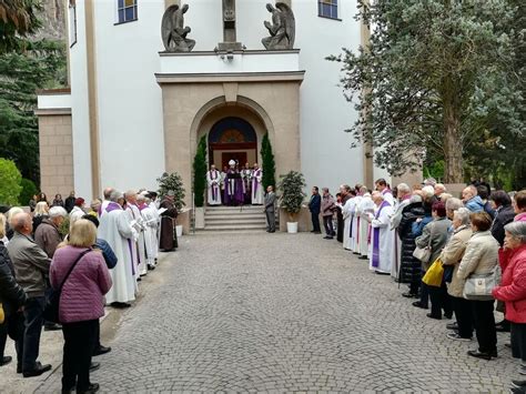 Allerheiligen Gottesdienste Mit Bischof Ivo Muser Südtirol News