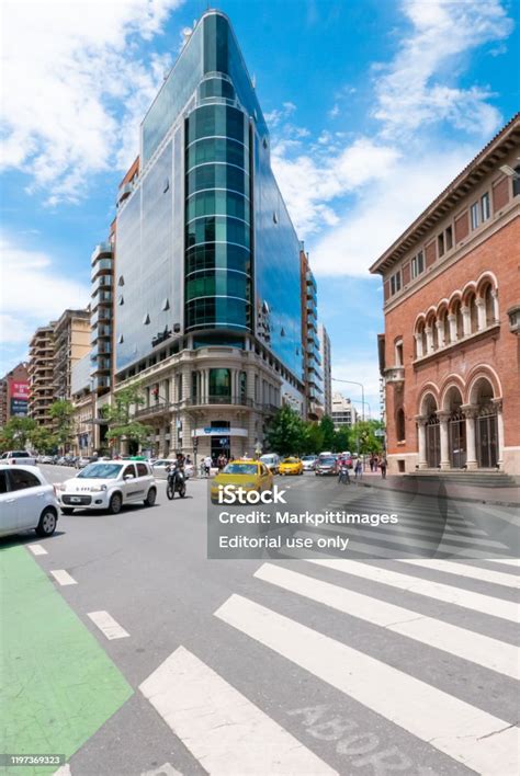 Argentina Córdoba Edificio Plano Avenida Yrigoyen Foto De Stock Y Más Banco De Imágenes De Aire
