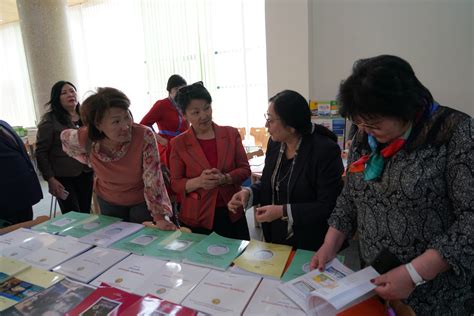 БУРИАД УЛСЫН ЗОЧИД ИРЛЭЭ Ui Tsai Mn