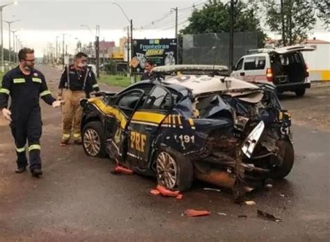 Policiais Rodoviários Federais Ficam Feridos Em Acidente Durante