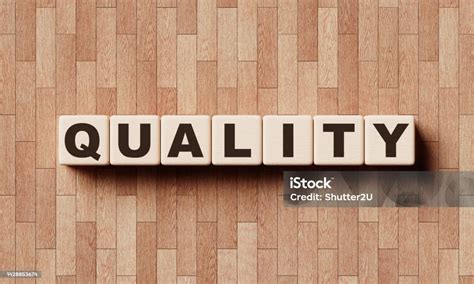 라미네이트 배경을 가진 품질 나무 단어 블록 큐브 생산 및 제조 개념 3d 그림 렌더링 0명에 대한 스톡 사진 및 기타 이미지