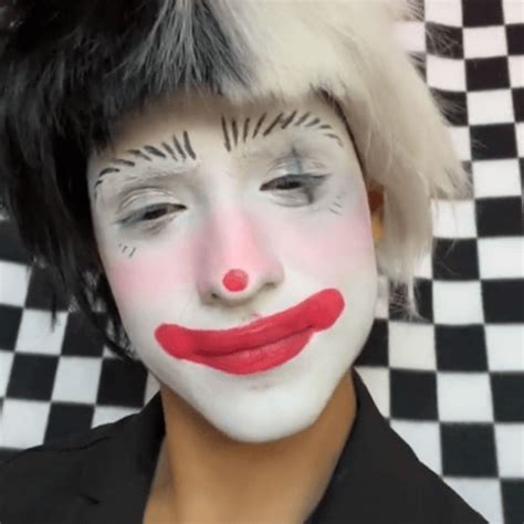 Izmo Bio Birthday Age Video Cameo