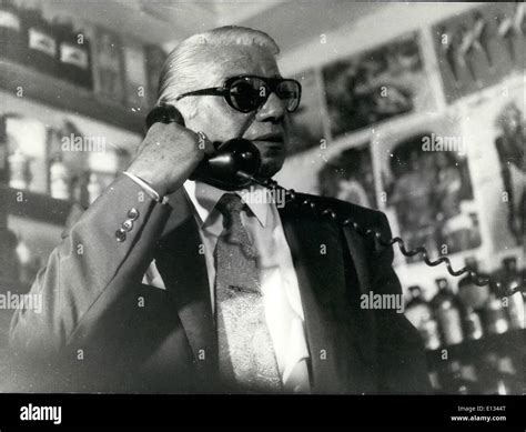 Hallo Herr Onassis Fotos Und Bildmaterial In Hoher Auflösung Alamy
