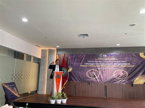 Kuliah Umum Di Universitas Jenderal Achmad Yani Chappy Hakim