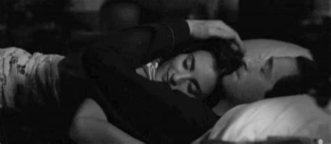 Cuddle love gif cuddle love couples discover share gifs – Artofit