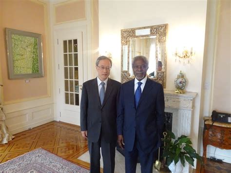 伊原大使とコフィー・アナン元国連事務総長との意見交換（4月27日） ジュネーブ国際機関日本政府代表部