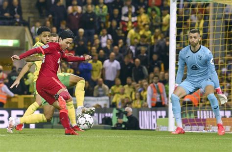 Liverpool In Thailand ทาคุมิ มินามิโนะ ดาวเตะญี่ปุ่นของลิเวอร์พูลที่นอกจากจะได้รับเลือกเป็นแมน