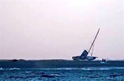 Volvo Grounding Sailing Volvo Ocean Race The World Race