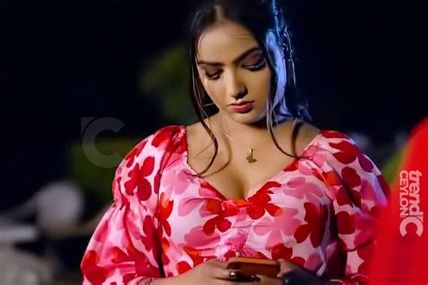 Shyna Khatri Hot In Biwi Ho To Aisi Web Series Stills