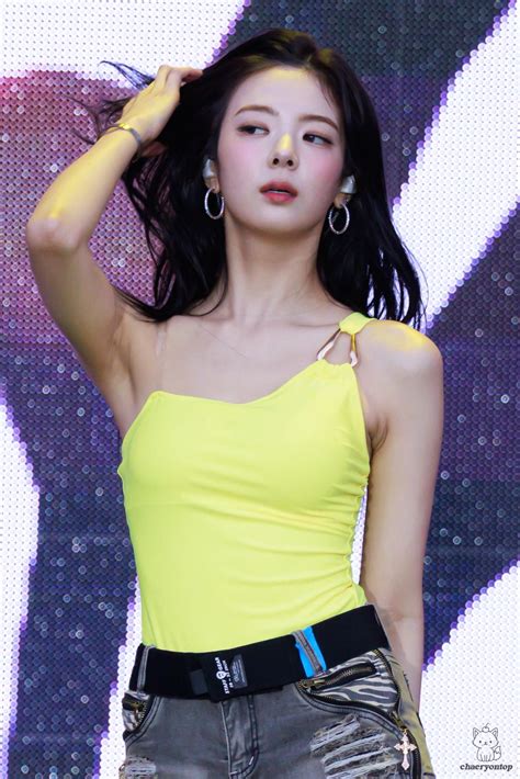 김짤닷컴 있지 리아 겨드랑이