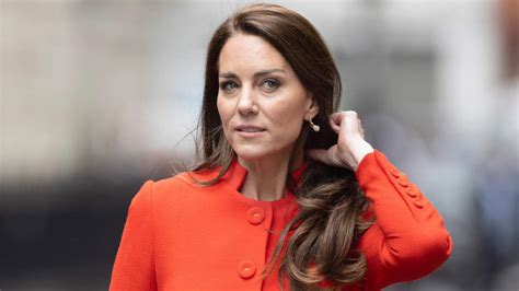 Kate Middleton muy desmejorada reaparece dos meses después de su