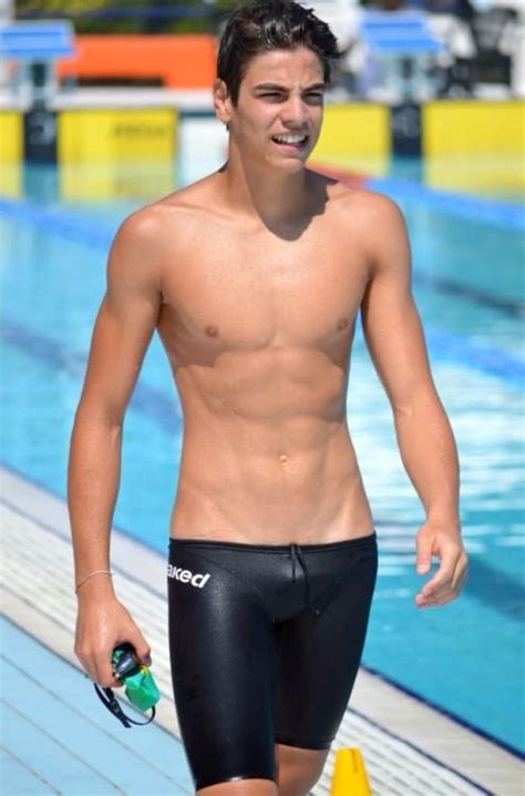 Speedo Panosundaki Pin