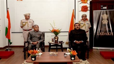 Former Ias Officer Sudhanshu Pandey Becomes Ladakh S First Sec Apac