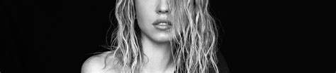 4880x1080 Resolution Sydney Sweeney Monochrome 4880x1080 Resolution