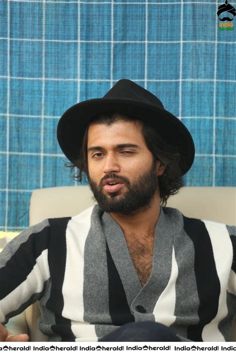 Actor Vijay Devarakonda Interview Post Mmc Success Set 2
