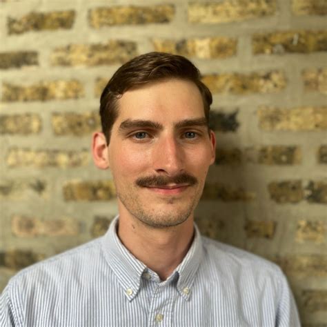 Daniel Groves 555 International Linkedin