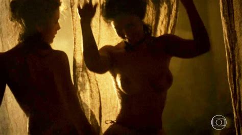Naked Yanna Lavigne In Liberdade Liberdade