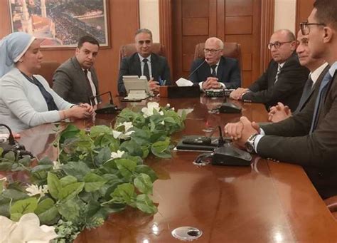 محافظ بورسعيد يستقبل رئيس جهاز حماية المستهلك لرصد خفض الأسعار