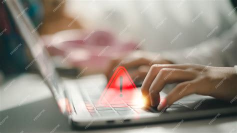 Premium Photo Computer Notification Error Maintenance Concept