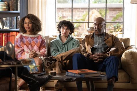 Unprisoned Season 2 First Look Kerry Washington And Delroy Lindo