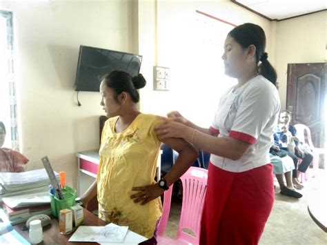 ပလောက်မြို့တွင် ကိုယ်ဝန်ဆောင်မိခင်များနှင့် မွေးကင်းစမှ အသက် ၂ နှစ်အထိ ကလေးများအား လစဉ်ပုံမှန