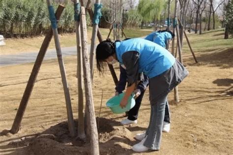 经济管理学院丨一起来浇个朋友吧 学生处