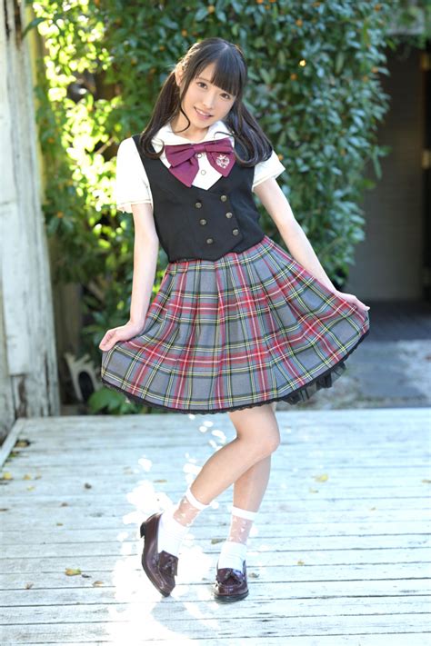 圧倒的なファーストインパクトアイドル性抜群の虹色ぐみさんインタビュー FANZAニュース