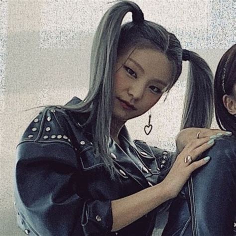 Pin On Itzy ♡ Girl Kpop Girls Itzy