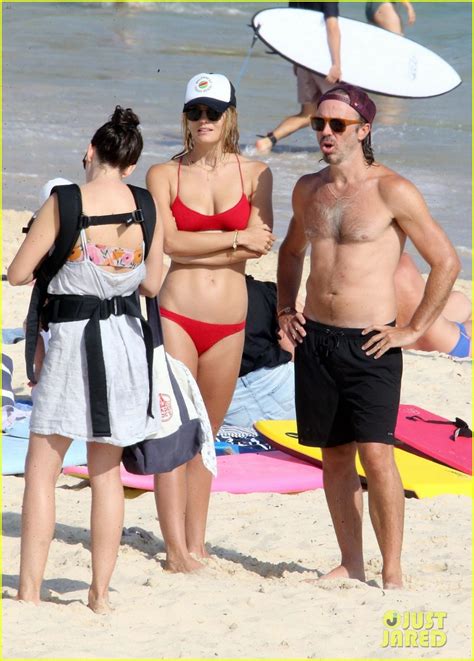Sean Penns Ex Leila George Enjoys A Beach Day In Australia With Actor
