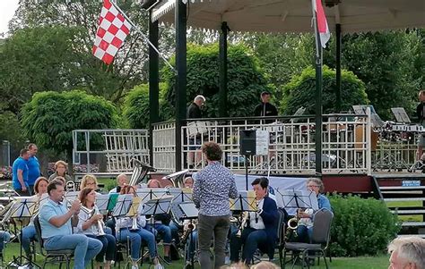 Muziekvereniging Nooitgedacht Muziektent Almkerk