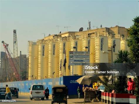 계약자 Orascom 건설에 의해 건설중인 El Malek El Saleh 역 그레이터 카이로 지하철 4 호선 프로젝트 단계 강철에 대한 스톡 사진 및 기타 이미지 Istock