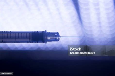 의료 주입 Syring이 피하 주사 바늘 인슐린 주사 당뇨병 환자에 대 한 예방 접종 백신에 대 한 0명에 대한 스톡 사진 및