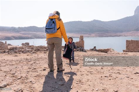구슬눈꼬리 및 딸이다 자연 2 3 살에 대한 스톡 사진 및 기타 이미지 2 3 살 2명 35 39세 Istock
