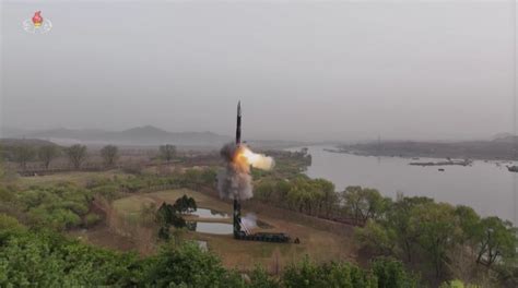 속보 합참 북 동해상으로 장거리탄도미사일 1발 발사 파이낸셜뉴스