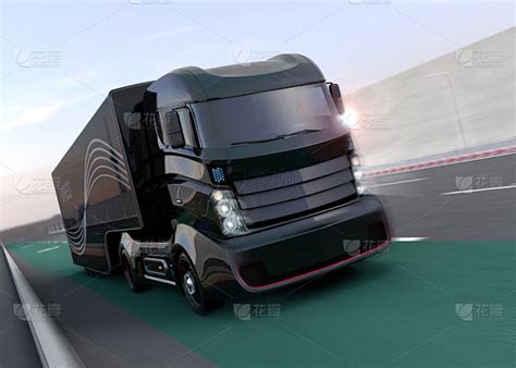 高速公路混合动力卡车