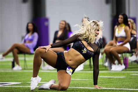 Minnesota Vikings Minnesota Vikings Cheerleaders