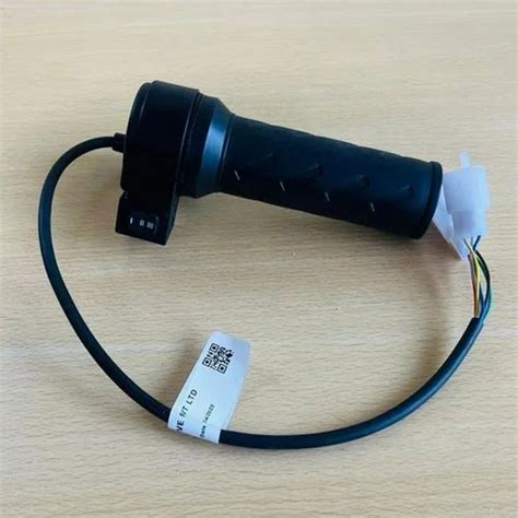 220 V Ac Single Switch Electric Vehicle Throttle At ₹ 335 Piece In Pimpri Chinchwad