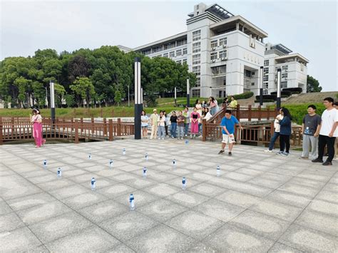 学院开展 走出心灵的雨季”心理健康主题团日活动 经济与管理学院