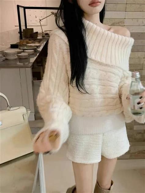 Off Shoulder Cable Knit Sweater Nanabubu